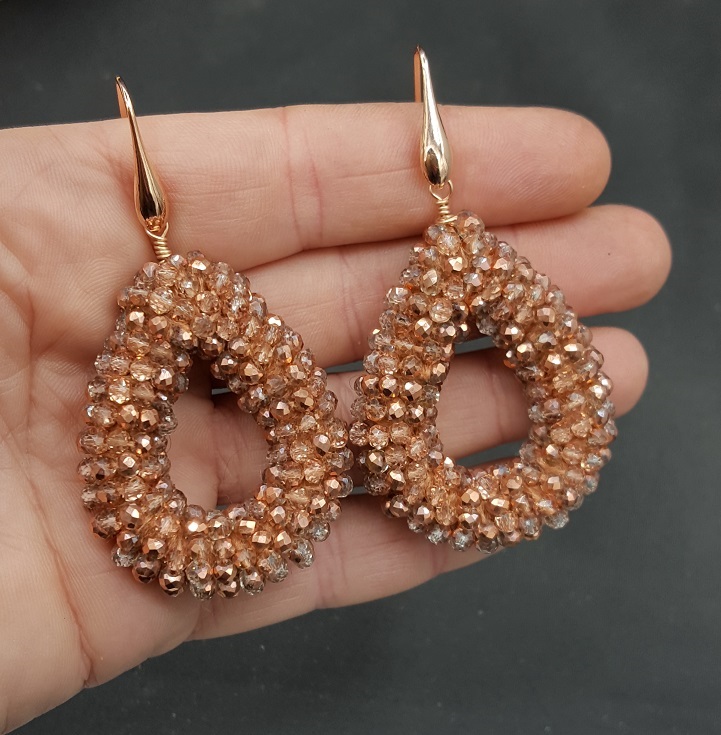 Rosé goud vergulde oorbellen open druppel van rosé gouden kristallen ...